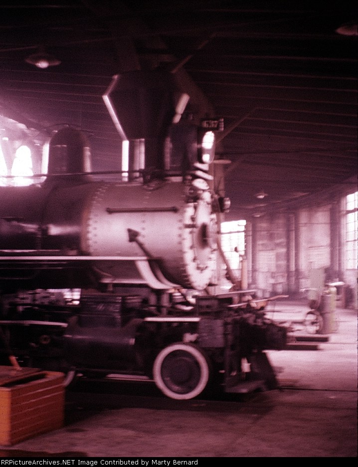 CB&Q 637 in Eola Roundhouse